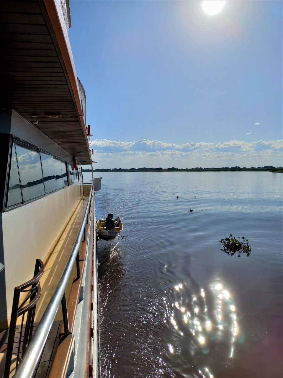 Amolar Experience: Águas cristalinas e um barco-hotel navegando no ...